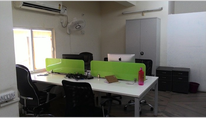 Coworking space at Hatch Station in Begumpet Hyderabad - Qdesq